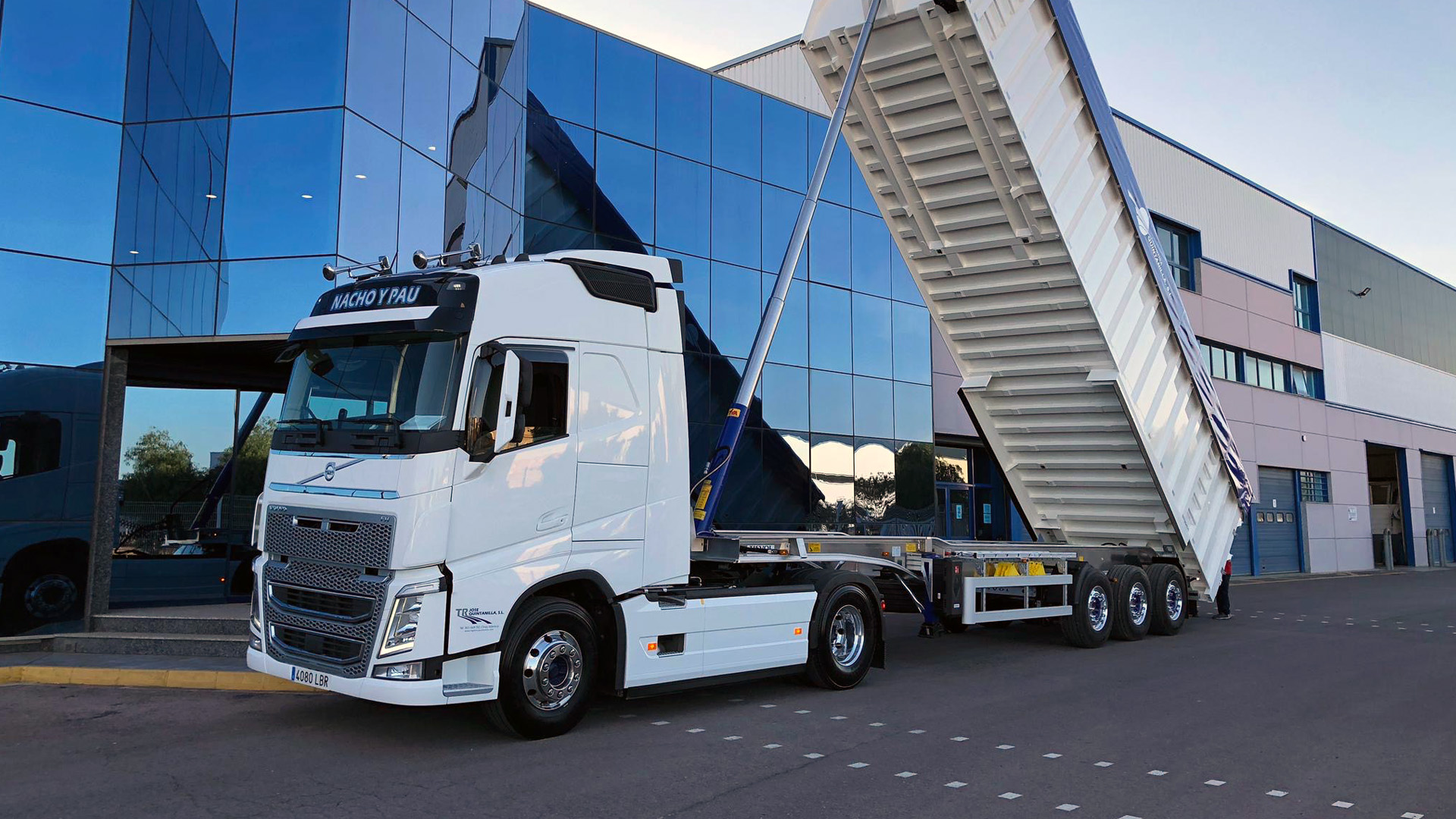 Home [www.logisticaquintanilla.es]